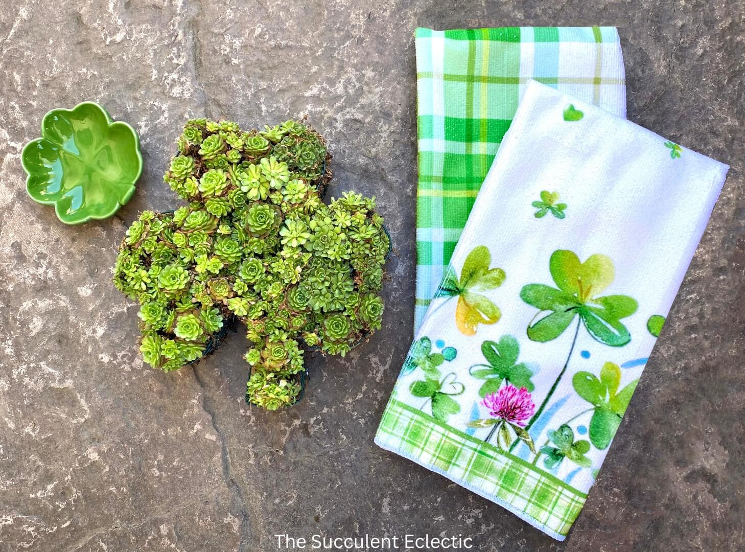 DIY Shamrock Planter + How to Make Any Shape Wire Planter! | The ...